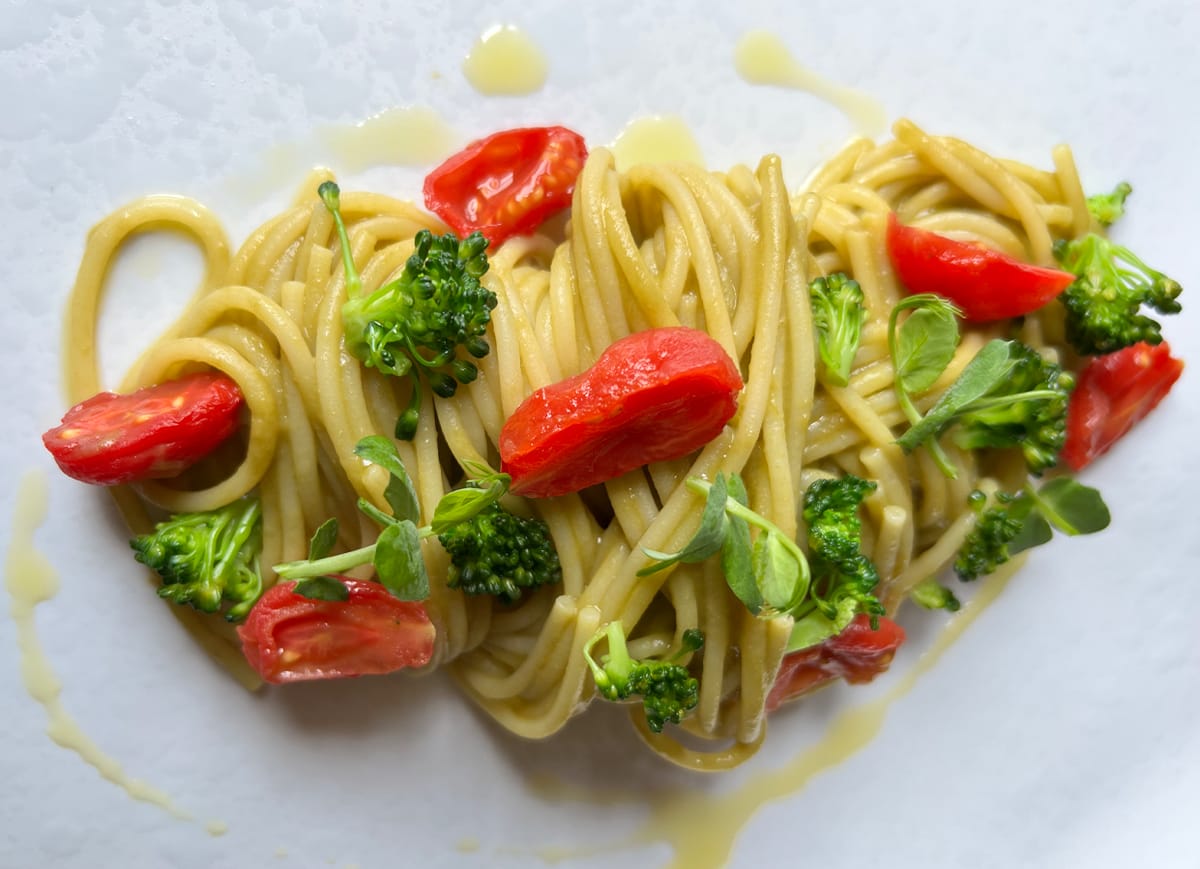 Spaghetti in salsa di miso con pomodorini vesuviani | Kenwood Club