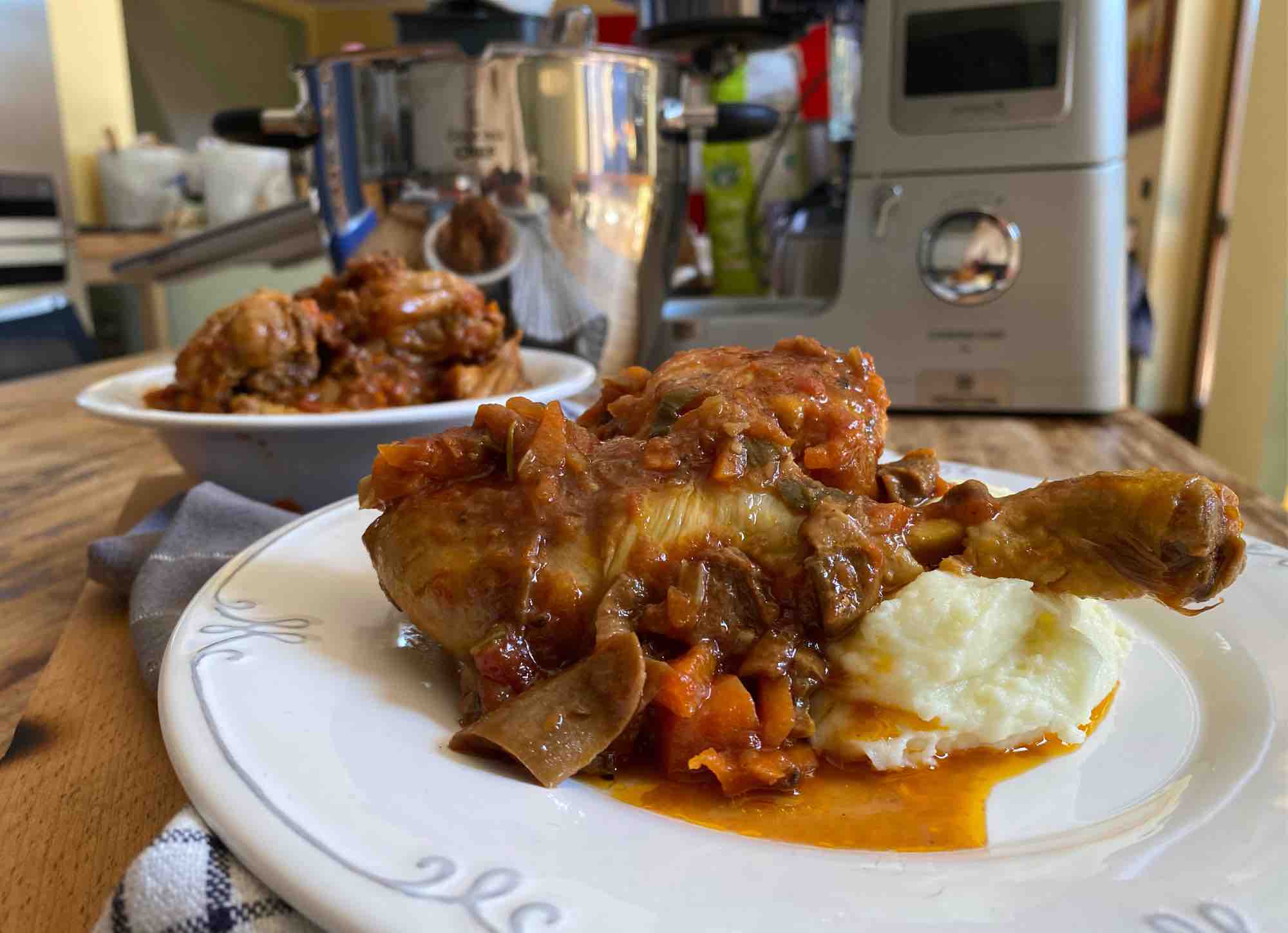Pollo in umido con i funghi secchi | Kenwood Club